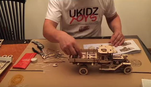 UGears Mechanical Model Truck UGM-11 Assembly Timelapse Video